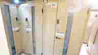 <ビズボ渋谷宮益坂No.3>【換気ファン付完全個室】駅徒歩2分・ヒカリエ方面⭐光回線Wi-Fi📶電源🔌テレワーク/作業の写真2