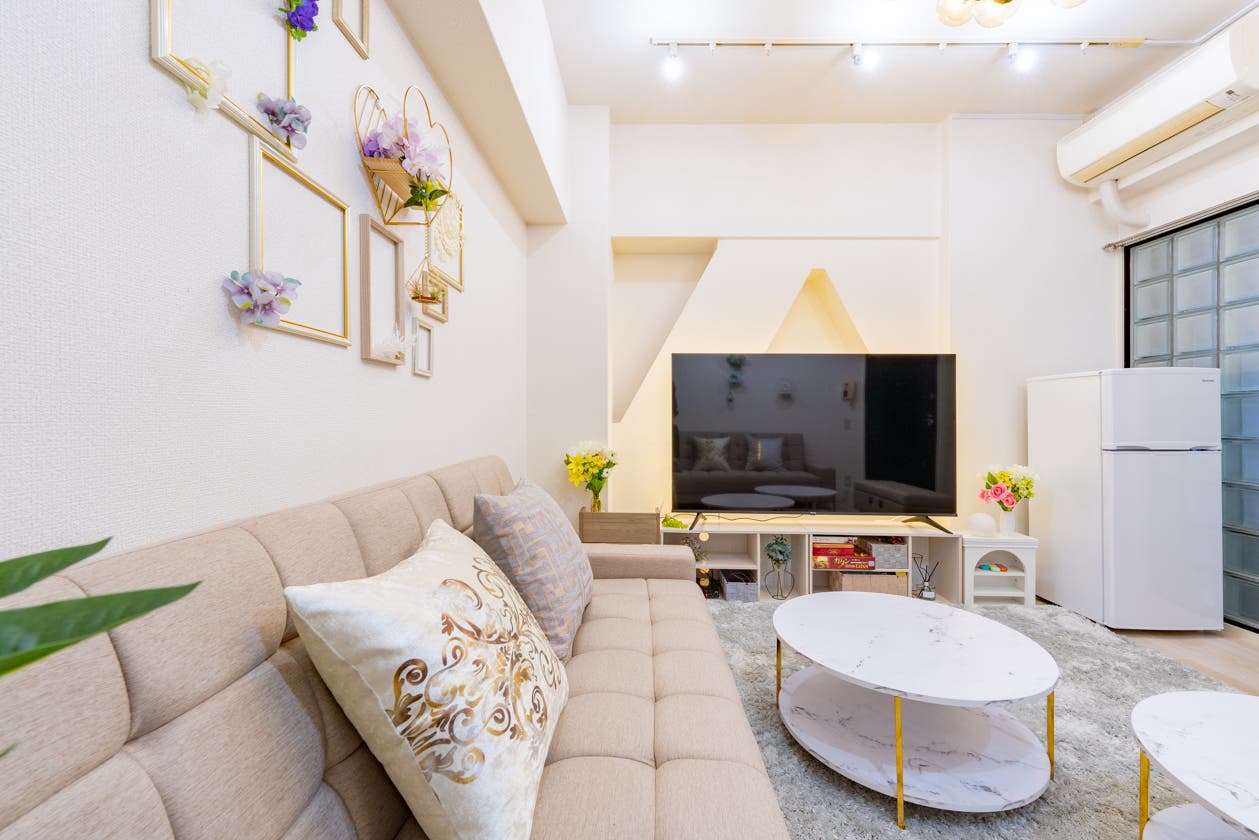 【西心斎橋/徒歩5分】👼推し活で大人気のスペース💖清潔快適🎀大型65㌅TV🎗撮影/コスプレ🥻 Netflix/Hulu見放題💃の写真9