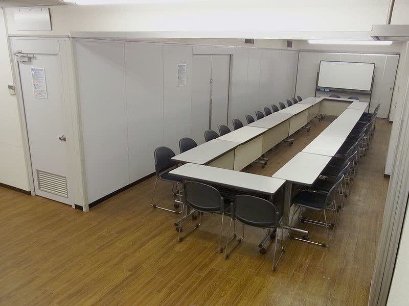 シブヤ・ネクサス E+F-ROOM【渋谷駅徒歩3分！スクール40名・ロの字30名利用可能な会議室】の写真2