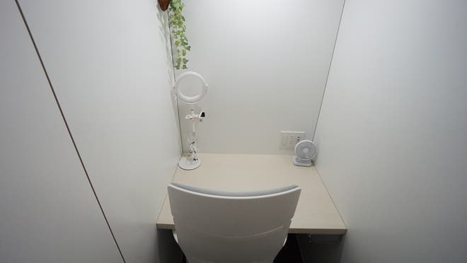 <ビズボ名駅桜通口No.1>【換気ファン付完全個室】名古屋駅7番出口徒歩1分🚃Wi-Fi📶電源🔌テレワーク/ZOOMの写真4