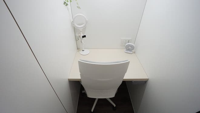 <ビズボ名駅桜通口No.2>【換気ファン付完全個室】名古屋駅7番出口徒歩1分🚃Wi-Fi📶電源🔌テレワーク/ZOOMの写真2