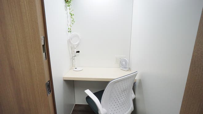 <ビズボ名駅桜通口No.3>【換気ファン付完全個室】名古屋駅7番出口徒歩1分🚃Wi-Fi📶電源🔌テレワーク/ZOOMの写真4