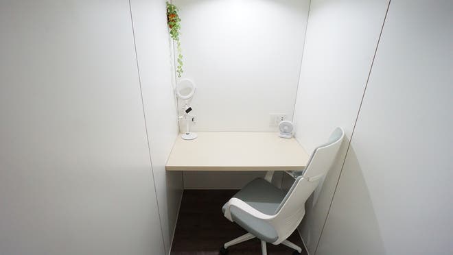 <ビズボ名駅桜通口No.4>【換気ファン付完全個室】名古屋駅7番出口徒歩1分🚃Wi-Fi📶電源🔌テレワーク/ZOOMの写真1