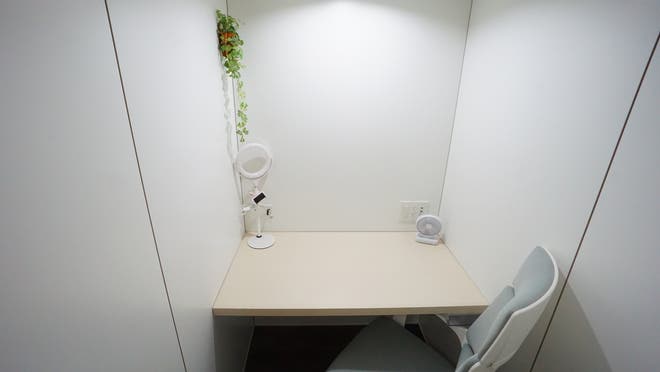 <ビズボ名駅桜通口No.4>【換気ファン付完全個室】名古屋駅7番出口徒歩1分🚃Wi-Fi📶電源🔌テレワーク/ZOOMの写真3