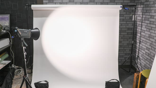 【リモートベースroom7】⚡️モノトーンな壁の5人用会議室⚡️コンパクトな本格撮影ブース⚡️物撮り・商品撮影などにの写真11