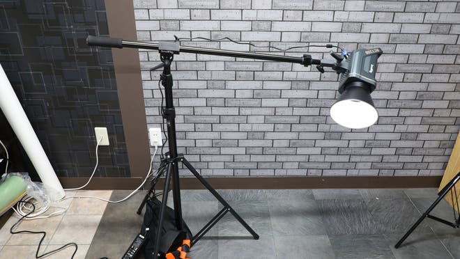 【リモートベースroom7】⚡️モノトーンな壁の5人用会議室⚡️コンパクトな本格撮影ブース⚡️物撮り・商品撮影などにの写真10