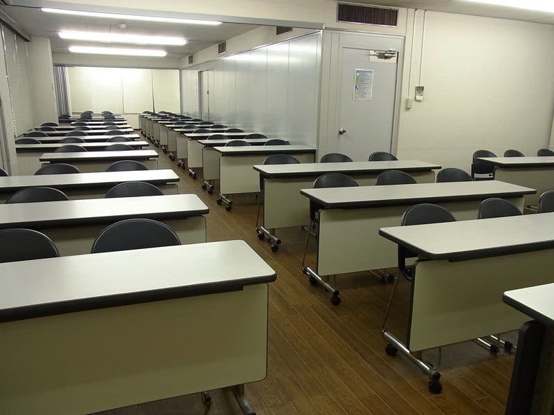 シブヤ・ネクサス D+E+F-ROOM【渋谷駅徒歩3分！スクール60名・ロの字40名利用可能な会議室】の写真1