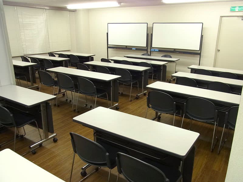 シブヤ・ネクサス D+E+F-ROOM【渋谷駅徒歩3分！スクール60名・ロの字40名利用可能な会議室】の写真2