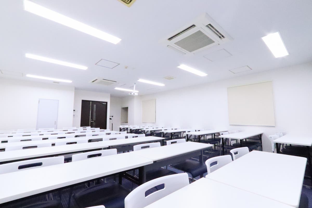 【JR浜松町駅出口徒歩43秒！大門駅徒歩25秒！56名利用可！】プロジェクター・WiFi無料！ふれあい貸し会議室 浜松町No97の写真5