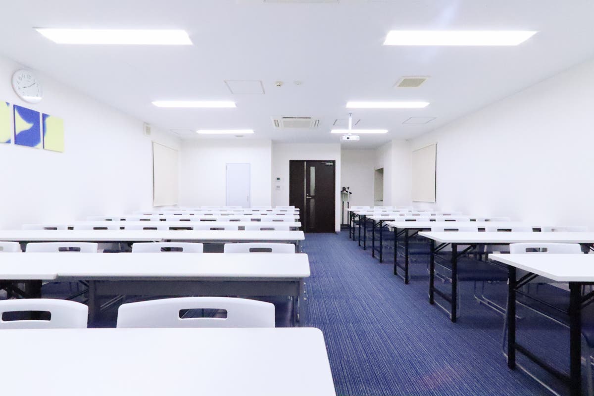 【JR浜松町駅出口徒歩43秒！大門駅徒歩25秒！56名利用可！】プロジェクター・WiFi無料！ふれあい貸し会議室 浜松町No97の写真6