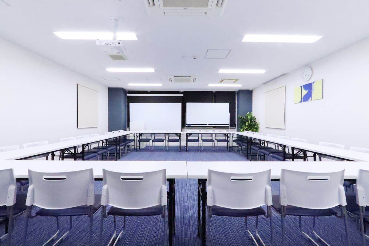 【JR浜松町駅出口徒歩43秒！大門駅徒歩25秒！56名利用可！】プロジェクター・WiFi無料！ふれあい貸し会議室 浜松町No97の写真11