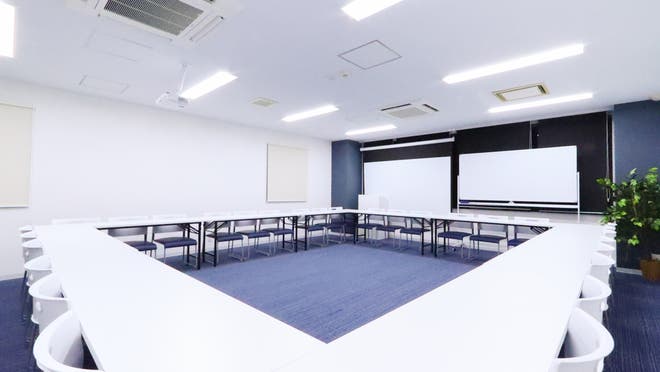 【JR浜松町駅出口徒歩43秒!大門駅徒歩25秒!56名利用可!】プロジェクター・WiFi無料!ふれあい貸し会議室 浜松町No97の写真13