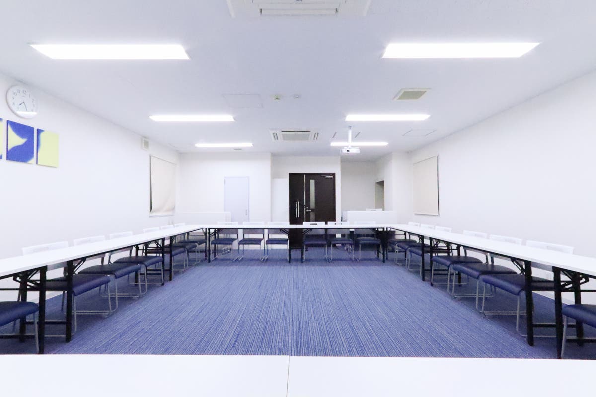 【JR浜松町駅出口徒歩43秒！大門駅徒歩25秒！56名利用可！】プロジェクター・WiFi無料！ふれあい貸し会議室 浜松町No97の写真14