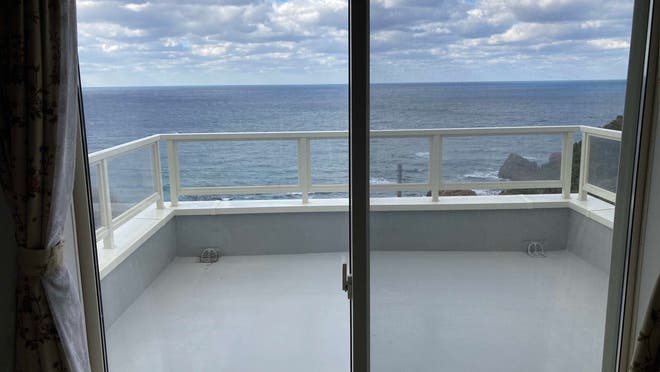 島根県浜田市 大きなバルコニー付きのリゾート風オフィスの写真2