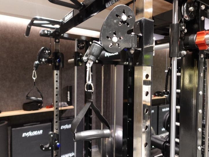 【名古屋・栄・矢場町・伏見】総工費1,000万円以上！31.5㎡を独り占め！高級感のある完全個室ジム！ずっと居たくなる空間の写真8