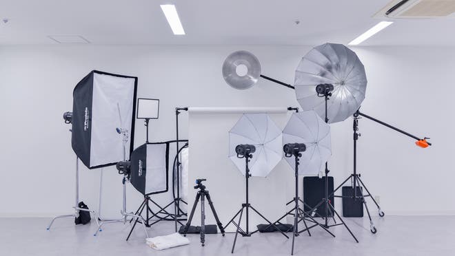 STUDIO-B|博多駅徒歩7分。白を基調としたプレーンな空間で、本格的な撮影機材を利用し幅広い撮影が可能です。の写真3