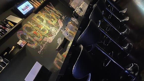 日暮里駅から徒歩1分のカラオケバースペースの写真2