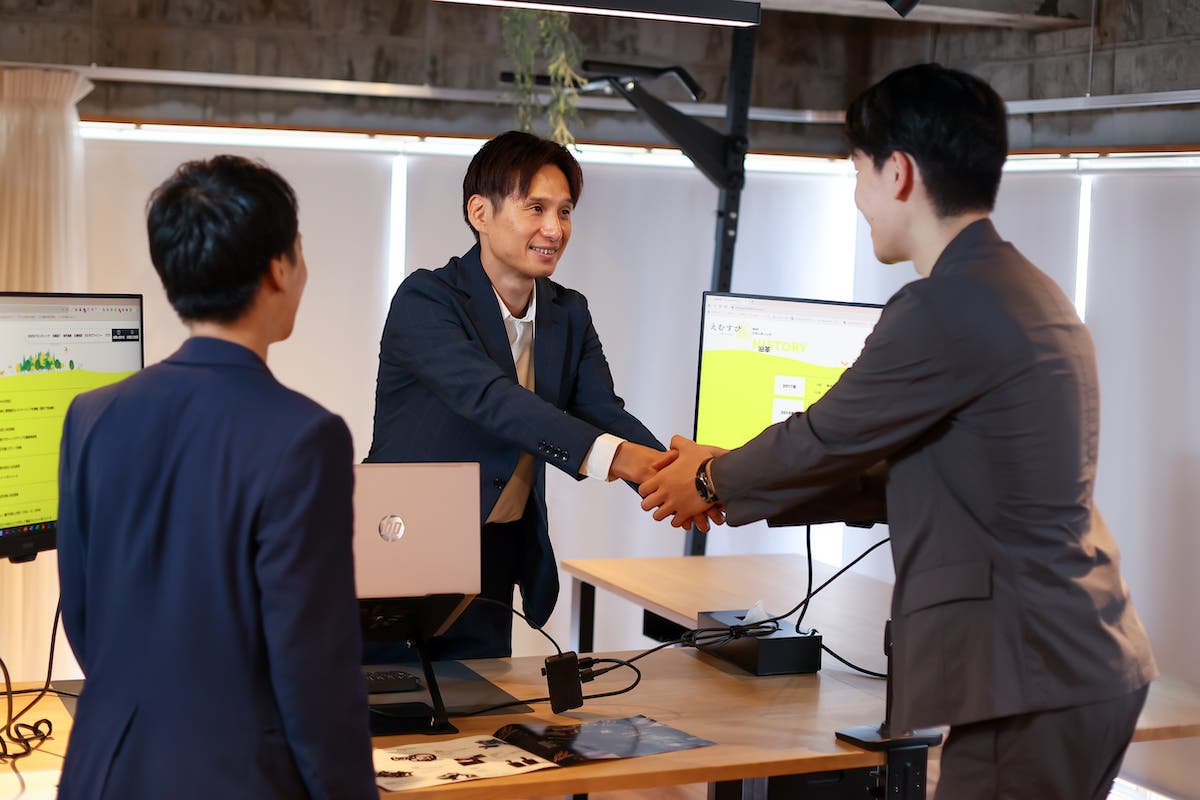 十三駅から徒歩5分！壁一面ホワイトボード/100インチプロジェクター/75インチモニター/仕事環境の充実したワークスペースの写真9