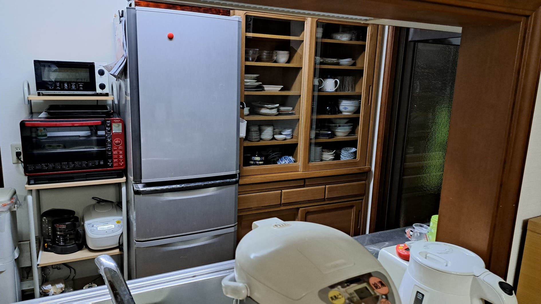 農家民宿のキッチン・リビング・調理器具、家電付きスペース、女子会・誕生日会・会議・研修・面接・撮影会などに！の写真5