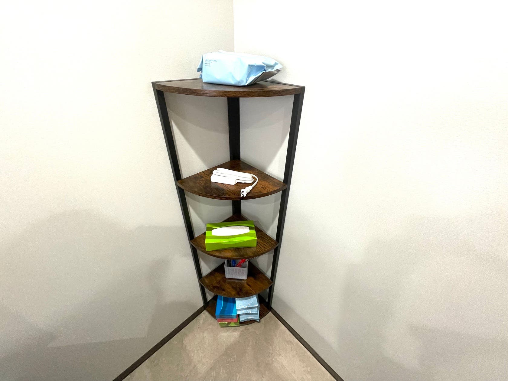 【赤坂見附駅すぐの会議室◎】1時間880円／4名会議室＜RoomC＞ モニター有の写真5