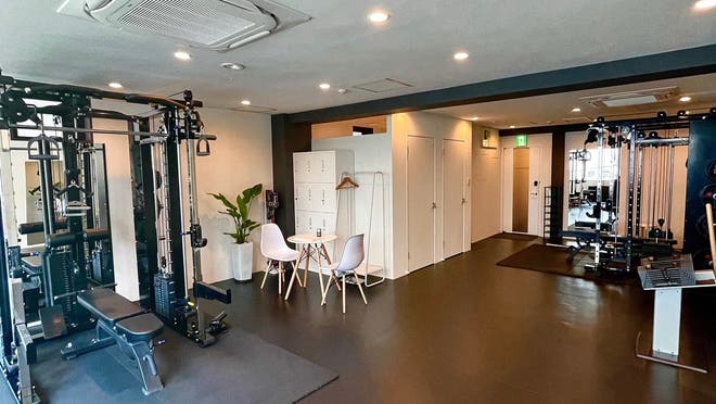 【60分990円〜】24時間利用可能な広々空間と豊富な器具で快適なトレーニングを!の写真2