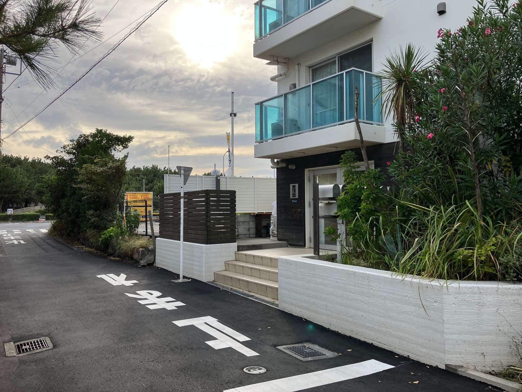 国道134号沿いに近いレンタルスペースです。物販等にオススメですよ。の写真8