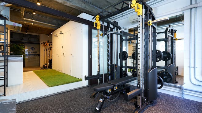 BASE-OXWM 東日本橋駅、馬喰横山駅【徒歩2分】上質でお洒落な隠れ家ジム/少人数レッスン・パーソナルトレーニングに最適!の写真1