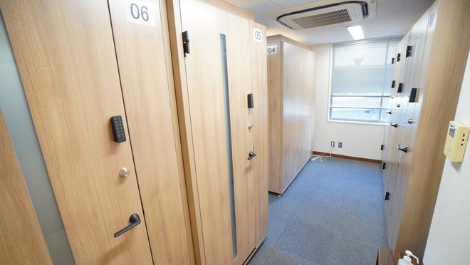 <ワークブース上野No.5>駅近🚃完全個室💼光回線Wi-Fi📶モニター🖥テレワーク/ZOOM/面接/自習の写真2