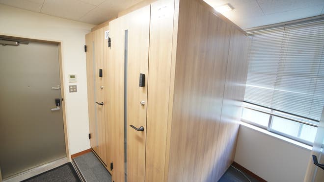 <ワークブース上野No.5>駅近🚃完全個室💼光回線Wi-Fi📶モニター🖥テレワーク/ZOOM/面接/自習の写真9