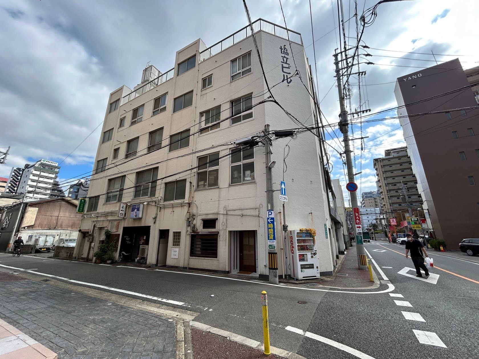 天神南駅徒歩５分。レトロビルの一室を利用したレンタルスペース。の写真11