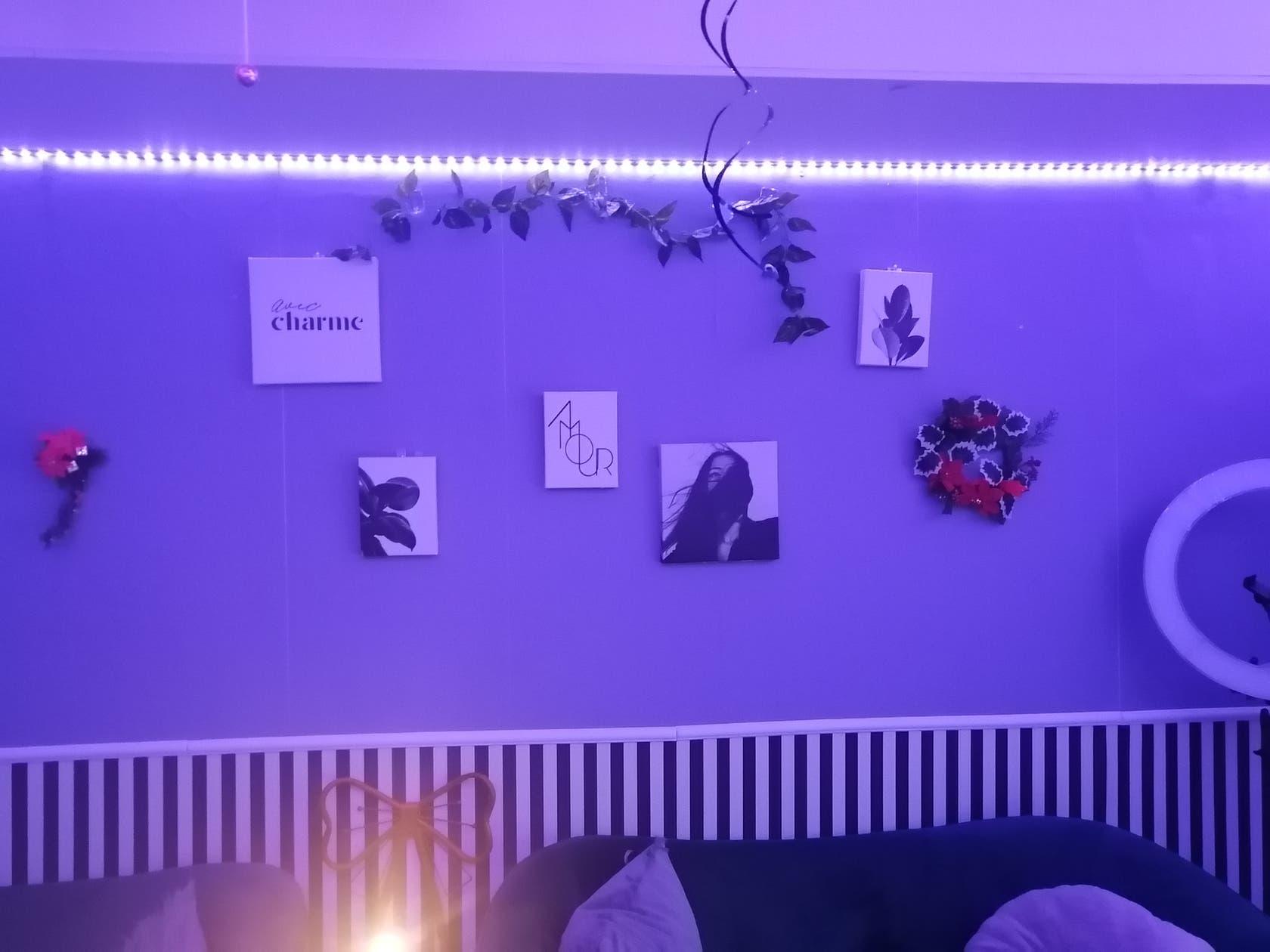 推し活最適オシャレなネオン空間🎈100インチプロジェクター📺駅2分✨🎉撮影📷デート🍷動画視聴✨の写真9