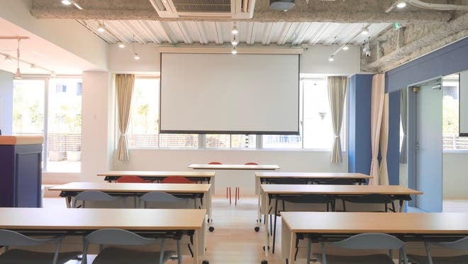 【渋谷8分】SLOTH TERRACE テラス 着席30名・立席50名貸切パーティー セミナー、会議、懇親会、ヨガワークショップの写真1