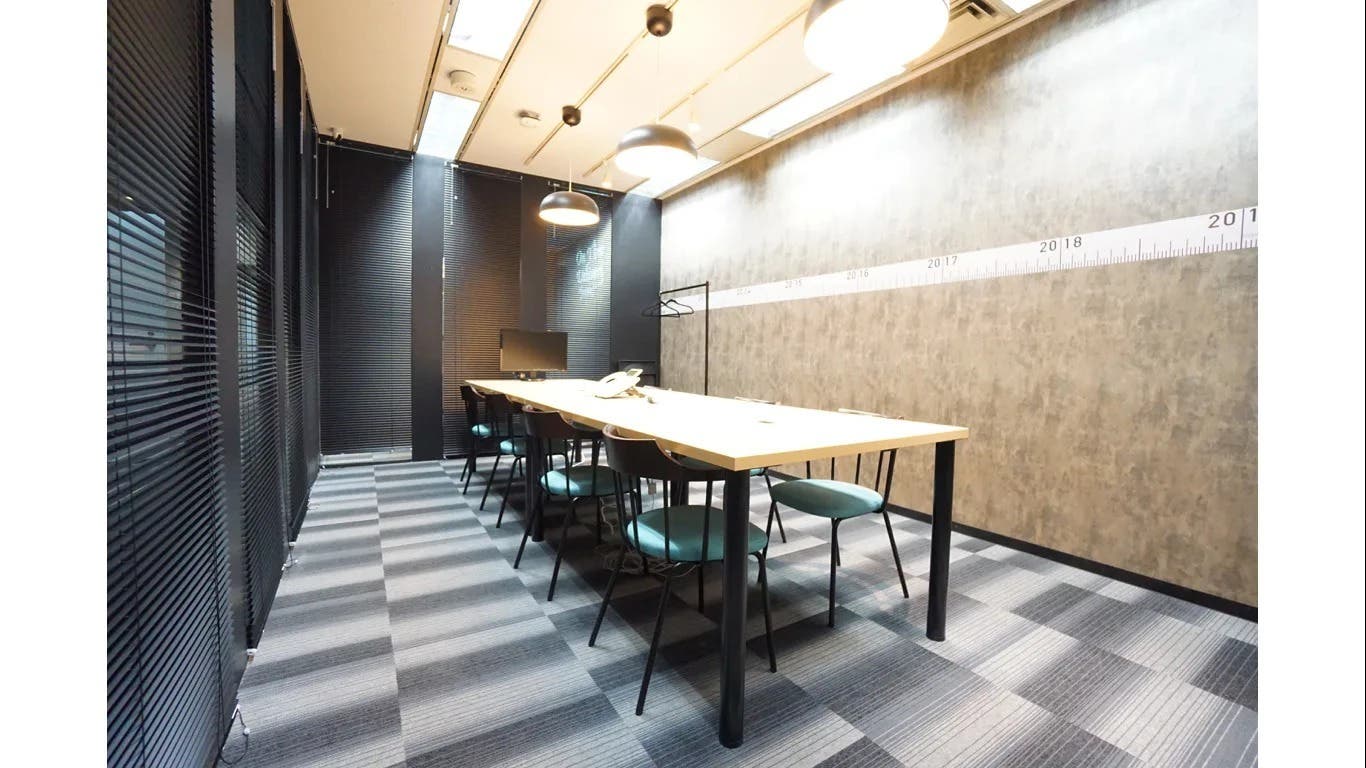 ＜道玄坂会議室＞⭐️12名収容⭐渋谷マークシティから徒歩1分♪wifi/ホワイトボード無料の写真1