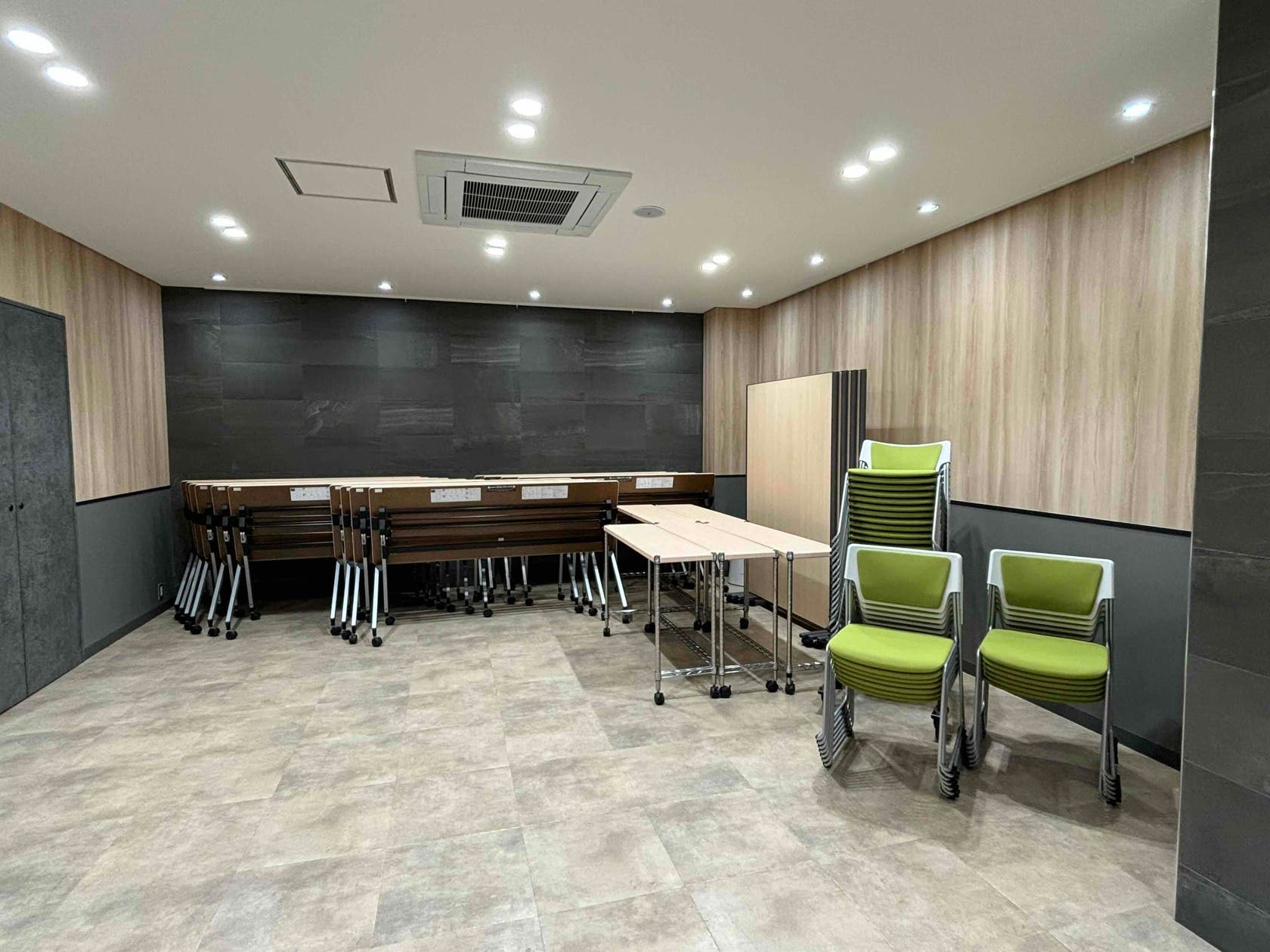 【オープン記念価格】本郷三丁目駅、お茶の水駅から徒歩圏内　会議・研修・セミナー・展示会などに最適の写真13