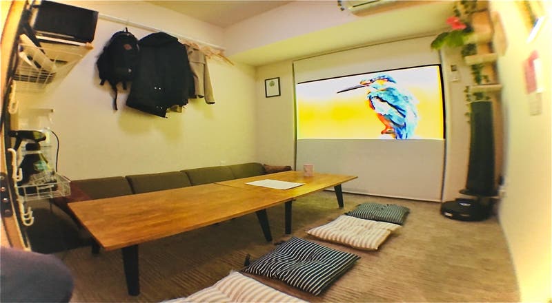 繁華街ど真ん中・丸井伊勢丹0分⭕️駅1分✨人数制1-8名🌈セルフ清掃📺大画面🎮ゲーム♣ボドゲ🎞映画🚿シャワー📹防犯
