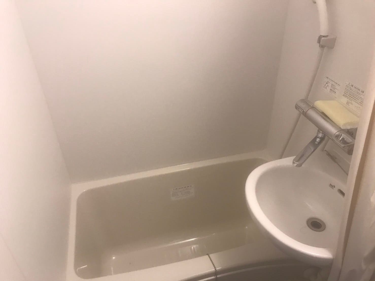 【新宿】駅0分🌈繁華街ど真ん中⭕️丸井伊勢丹0分📺大画面👔仕事🎮ゲーム🤖掃除ロボ📶WIFI🚿シャワーの写真16