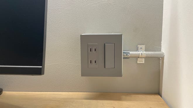 半個室(完全個室ではございません)|鎌倉市 大船駅 徒歩1分。アンティークなシェアラウンジ「FOYER ALMA」の写真3