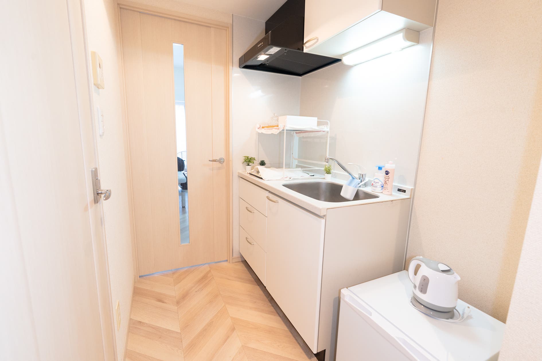 【川崎駅5分】完全個室のプライベートサロン✨ホワイトを基調とした良質空間🌿の写真12