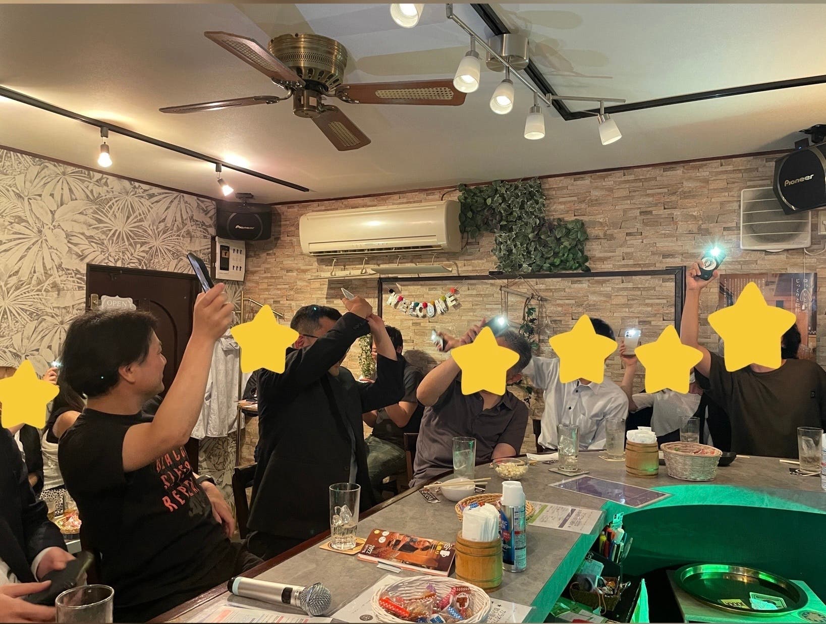 【新宿から電車で10分！】阿佐ヶ谷駅2分★カラオケBAR♬清潔でカフェのような温かみのある内装✨禁煙🚭の写真11