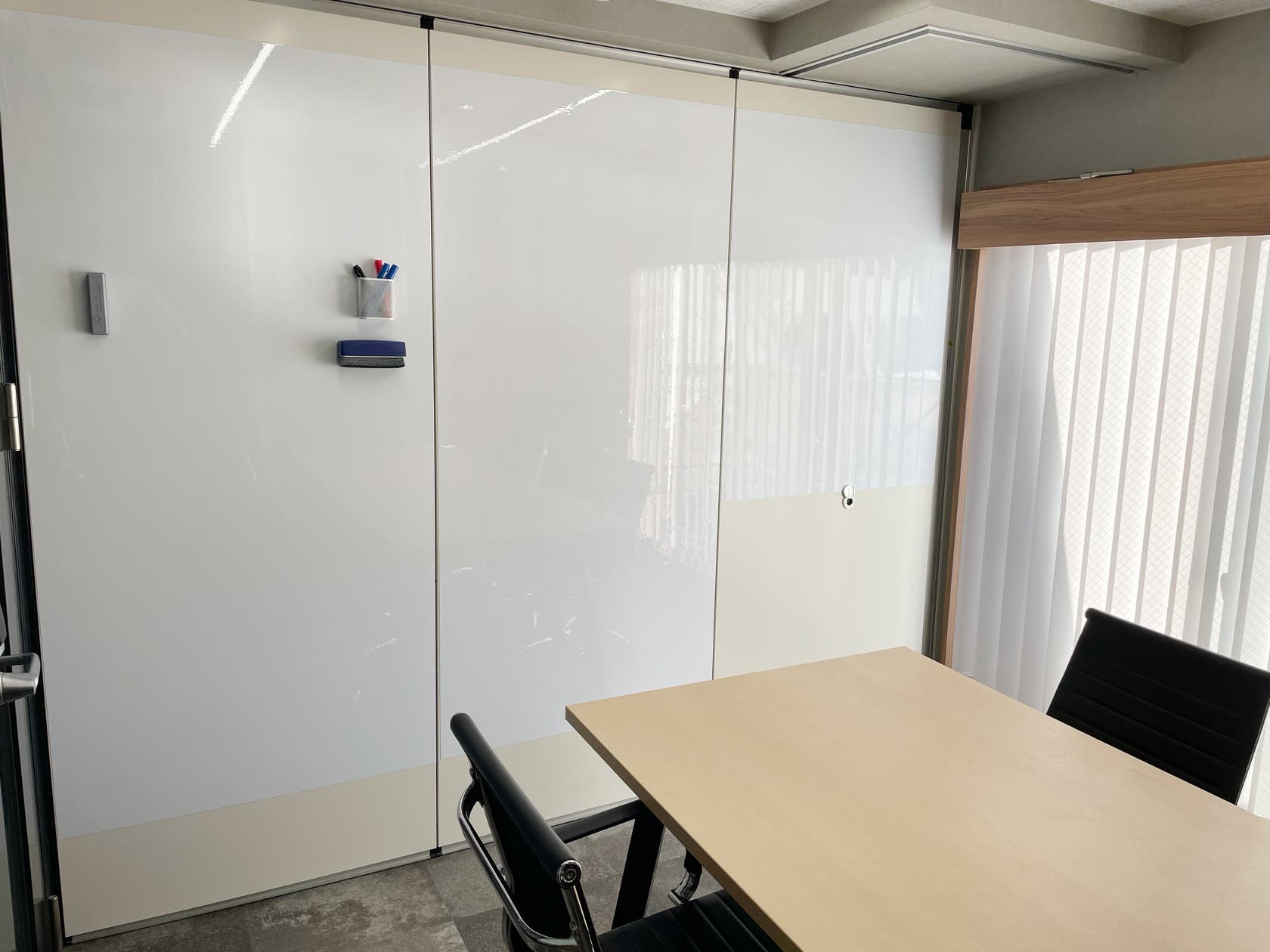 【¥1,000/1h｜工事期間限定】上野駅すぐ・モニターあり　6名会議室Aの写真9