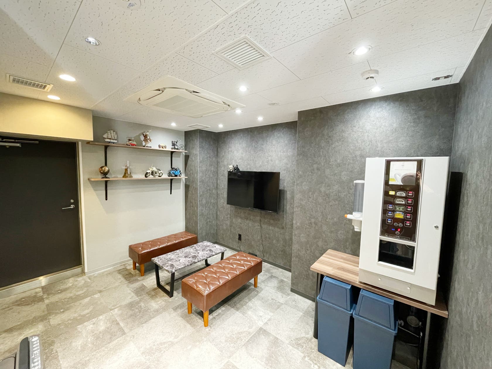 【¥440/1h｜工事期間限定】上野駅すぐ／モニター完備鍵付き完全個室3001の写真18