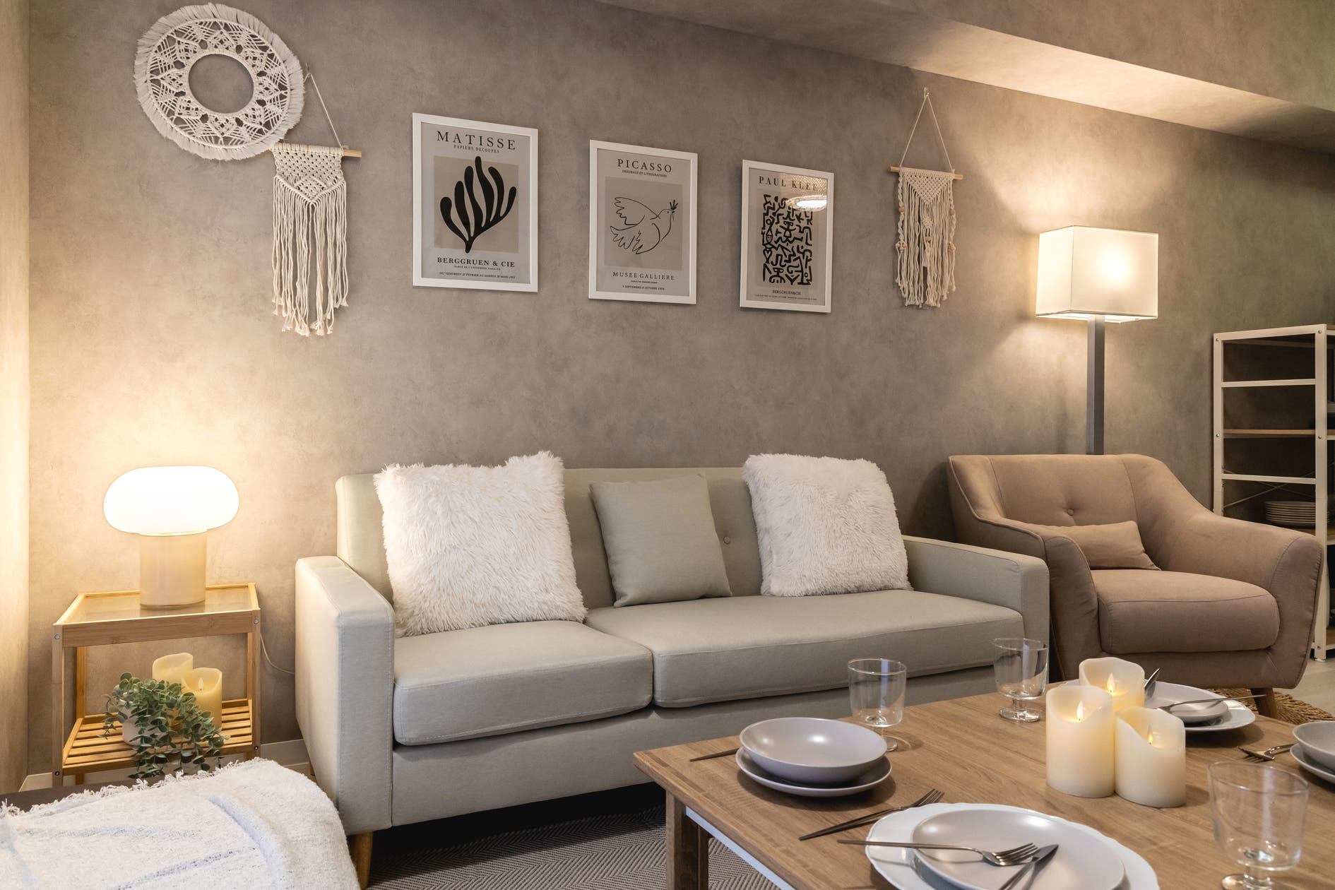 12月OPEN🏆ベストホスト🏆駅3分/65㌅大画面TV/Netflix等視聴可/大人気ゲーム機＆ボドゲ/推し会/女子会/ママ会の写真7