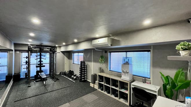 🌿海外風お洒落なレンタルジム🌿圧倒的な清潔感と広々空間で快適なトレーニングに!の写真3
