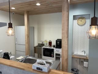 岡谷駅１分半、56㎡空間を最大20名様可能！駐車場5台まで無料！２Fと１Fジャグジー付バスルーム新設、デート、料理教室などぜひ！の写真10