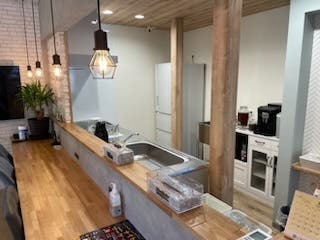 岡谷駅１分半、56㎡空間を最大20名様可能！駐車場5台まで無料！２Fと１Fジャグジー付バスルーム新設、デート、料理教室などぜひ！の写真11