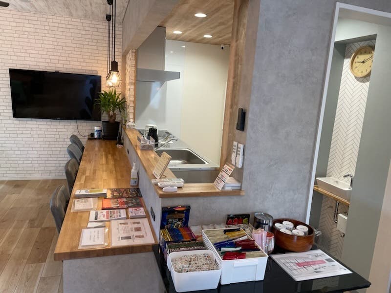 岡谷駅１分半、56㎡空間を最大20名様可能！駐車場5台まで無料！２Fと１Fジャグジー付バスルーム新設、デート、料理教室などぜひ！の写真16