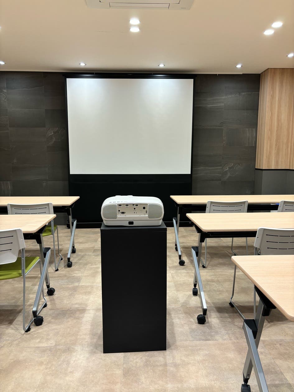 【オープン記念価格】本郷三丁目駅、お茶の水駅から徒歩圏内　会議・研修・セミナー・展示会などに最適の写真17