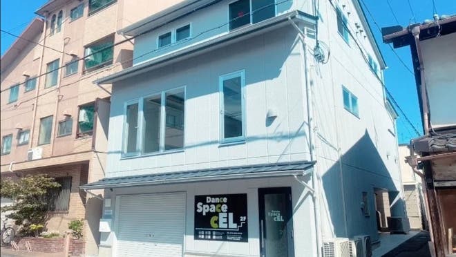 天井高6.5m・約74㎡・一面鏡張り・Pole・Aerial設備併設のレンタルスタジオの写真13