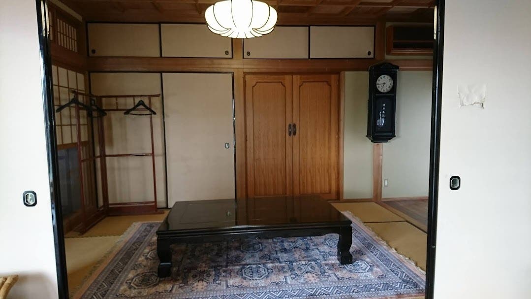 JR九州日豊本線山之口駅徒歩3分！癒しの古民家貸別荘　本館！年末・年始のパーティーご予約承っております！の写真5