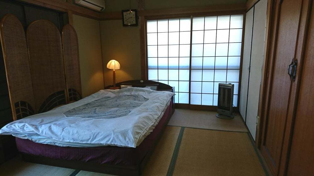 JR九州日豊本線山之口駅徒歩3分！癒しの古民家貸別荘　本館！年末・年始のパーティーご予約承っております！の写真11